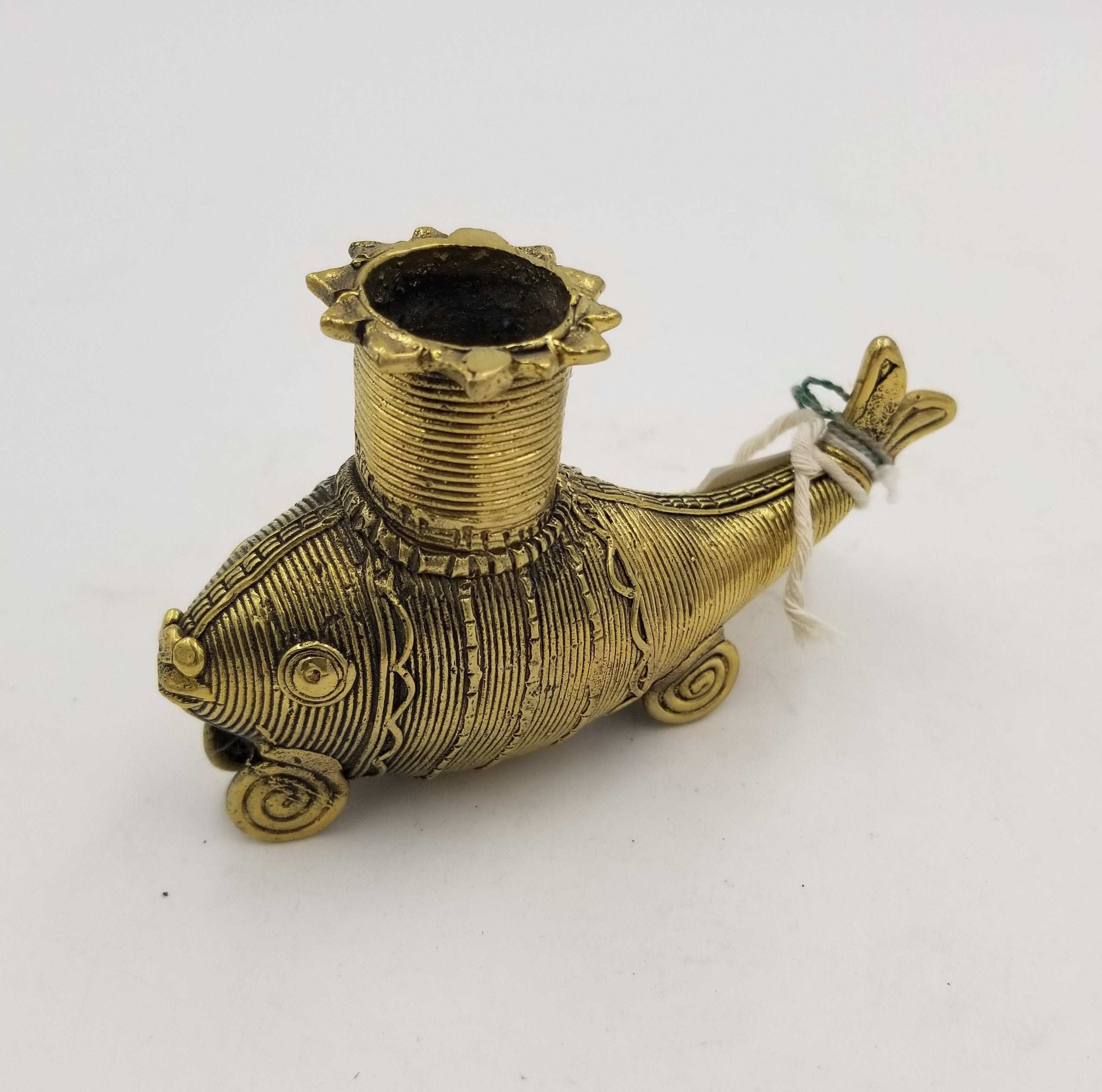 Brass Dhokra Fish Candle Stand – Jaipur Handcraft & Decor